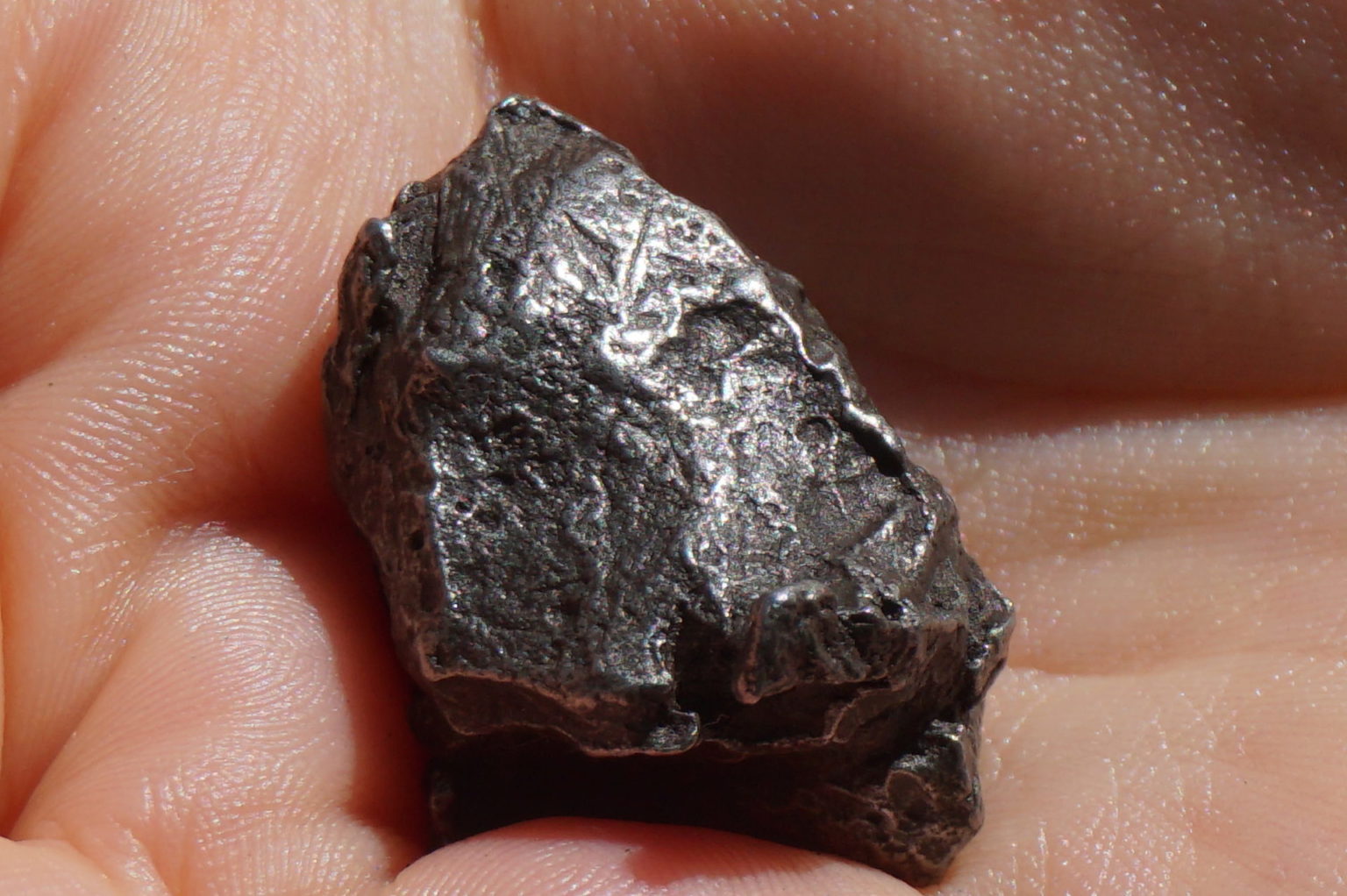 ロシア産 シホテアリニ隕石【希少】 - リアファル